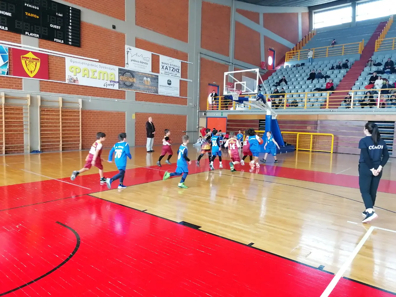 A.Ο. ΑΡΗΣ Πετρούπολης Basketball Team | Nota’s Piniates